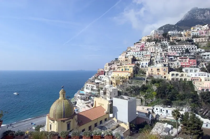 In estate le riprese di ‘Costiera’ a Positano e in Costiera Amalfitana ...