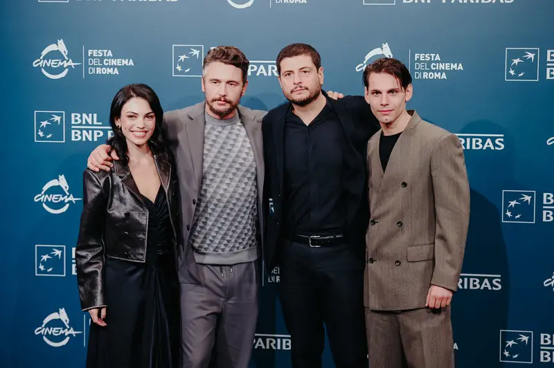 James Franco veterano e padre per 'Hey Joe' di Giovannesi. Set a Napoli ...