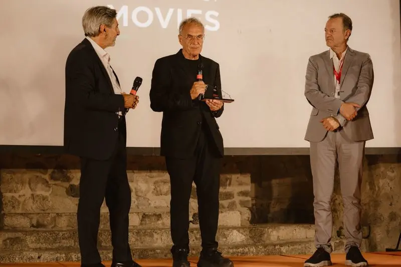 Si chiude l'Ischia Film Festival. Italy for Movies premia Enzo Sisti ...